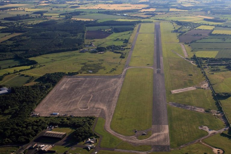 EG Elvington – Elvington Airfield – VFR Pilote